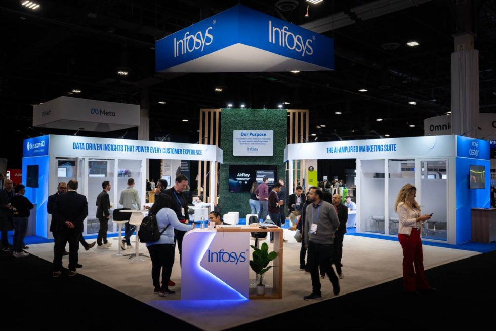 Top 10 Trade Show Booth Design Trends for 2025 | Ommy Exhibits